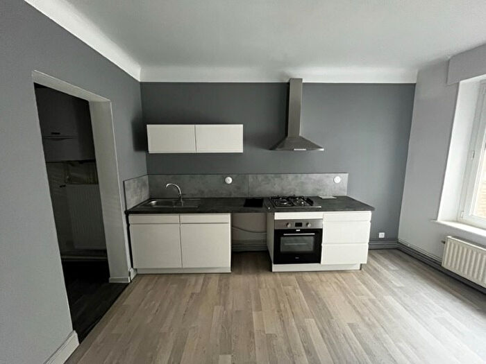 Appartement à louer - Charmes - 2 pièces - 1 chambre