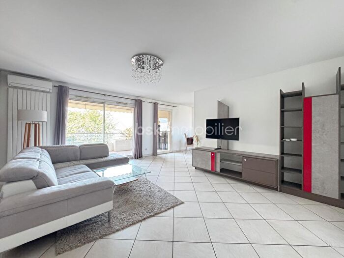 Appartement à louer - Chambéry, Laurier - 3 pièces - 2 chambres