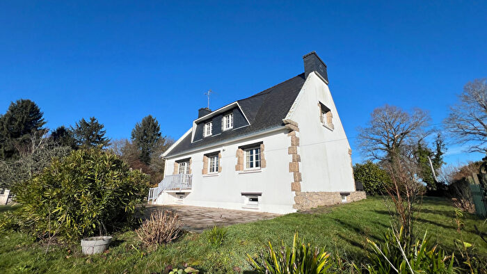 Maison à vendre - Pluneret - 8 pièces - 6 chambres