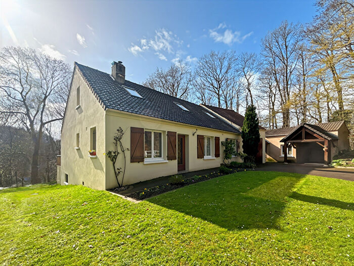Maison à vendre - Grisy-les-Plâtres - 8 pièces - 5 chambres