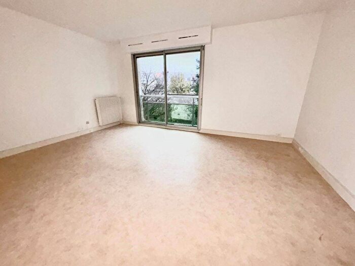 Appartement à louer - Centre Ville, Reims - 1 pièce