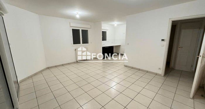 Appartement 2 pièces à Ambilly, à louer