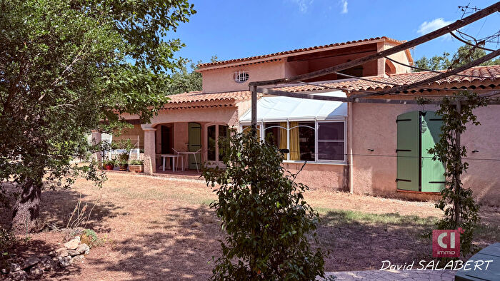 Maison 6 pièces à vendre à Néoules