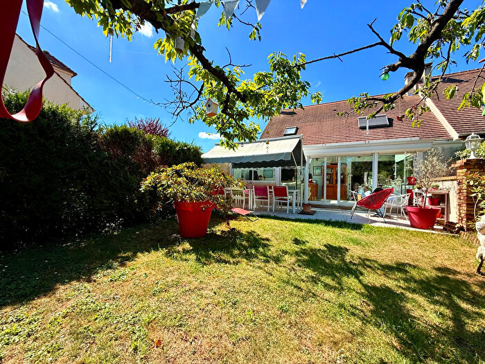 Maison 7 pièces à Carrières-sur-Seine, Fermettes, Amandiers, Colombier, à vendre