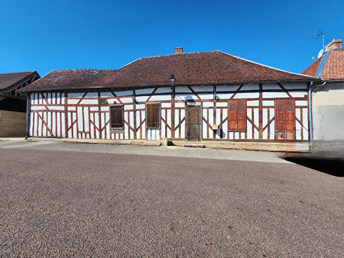 Maison 2 pièces à Fresnoy-le-Château, à vendre