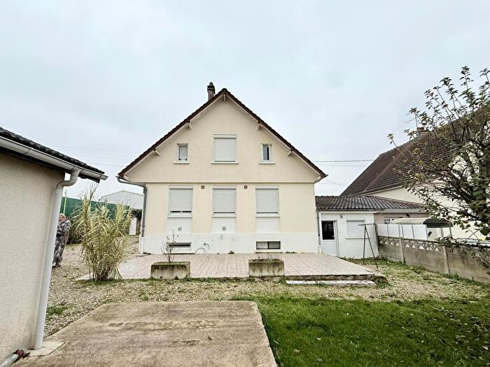 Maison à vendre - Vendeuvre-sur-Barse - 5 pièces - 4 chambres