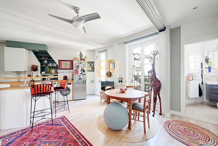 Paris 9ème, Trudaine, Rochechouart : Appartement 3 pièces à vendre