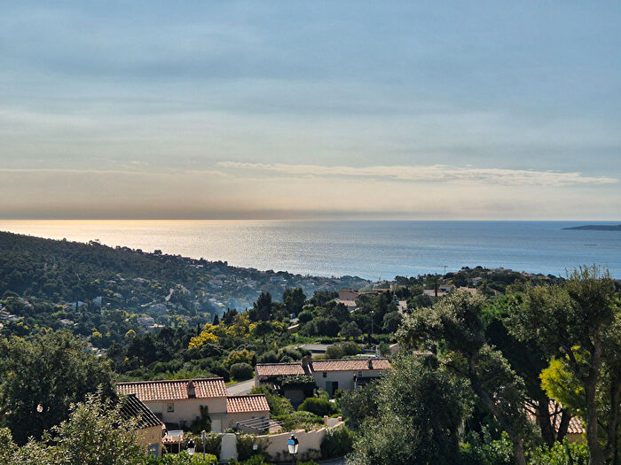 Appartement à vendre - Roquebrune-sur-Argens, Massel, Le Bois dAngélis - 2 pièces - 1 chambre