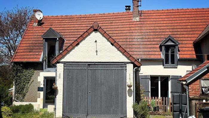 Maison à vendre - Genouillac - 5 pièces - 3 chambres