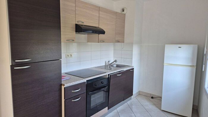 Appartement à louer - Moulin Clair-Moulin de la Seine, Saint-Fargeau-Ponthierry - 2 pièces - 1 chambre