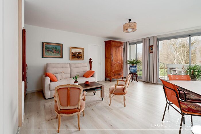 Appartement à vendre - Vichy, Thermal - 2 pièces - 1 chambre