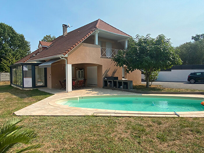 Maison 7 pièces à vendre à Lons