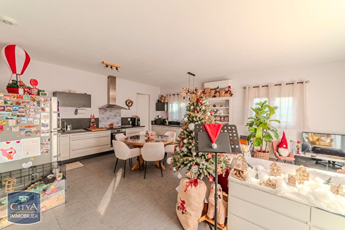 Maison à vendre - Vaugneray - 4 pièces - 3 chambres