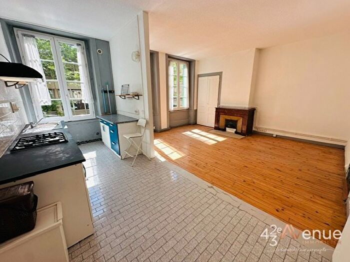 Saint-Étienne, Crêt de Roc : Appartement 2 pièces à louer