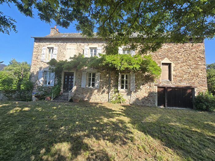 Maison à vendre - Pradinas - 7 pièces - 4 chambres