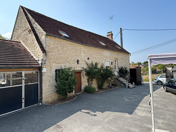 Maison 8 pièces à vendre à Le Bourg-Saint-Léonard