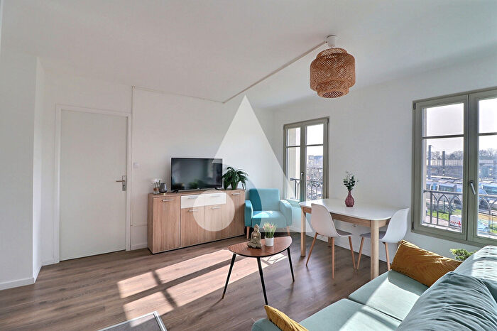 Appartement à vendre - Pontoise, Centre-ville - 5 pièces - 4 chambres