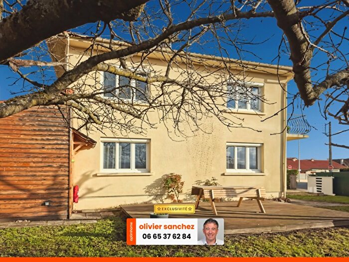 Maison à vendre - Cournon-dAuvergne, Cornonet - 7 pièces - 5 chambres