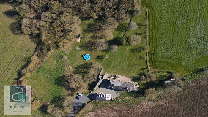 Maison à vendre - Brusvily - 14 pièces - 10 chambres