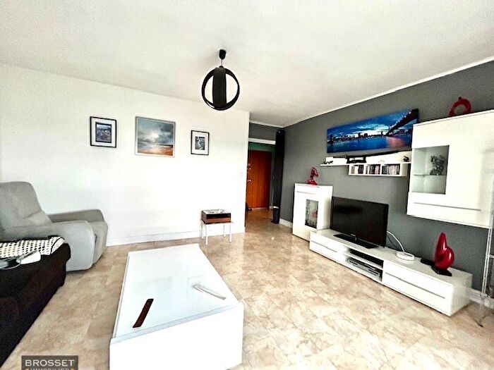 Appartement à vendre - Joué-lès-Tours, Centre-ville - 2 pièces - 1 chambre