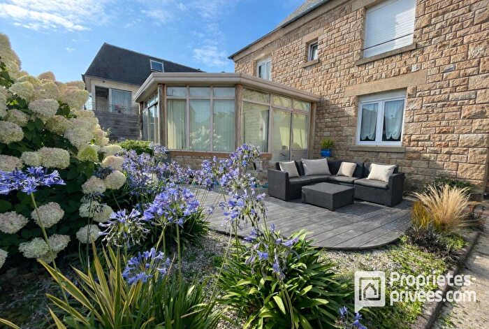 Maison 9 pièces à Saint-Hilaire-du-Harcouët, à vendre