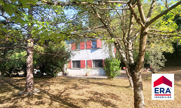 La Bâtie-Montgascon : Maison 12 pièces à vendre