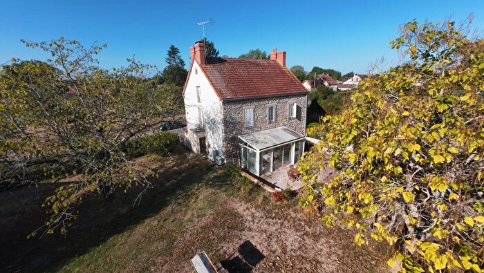 Maison 5 pièces à vendre - Bézenet