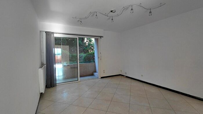 Salon-de-Provence, Hautes Viougues, Saint-Come, Pavillon - Appartement 4 pièces à louer