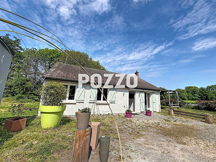 Maison 5 pièces à Jullouville, à vendre