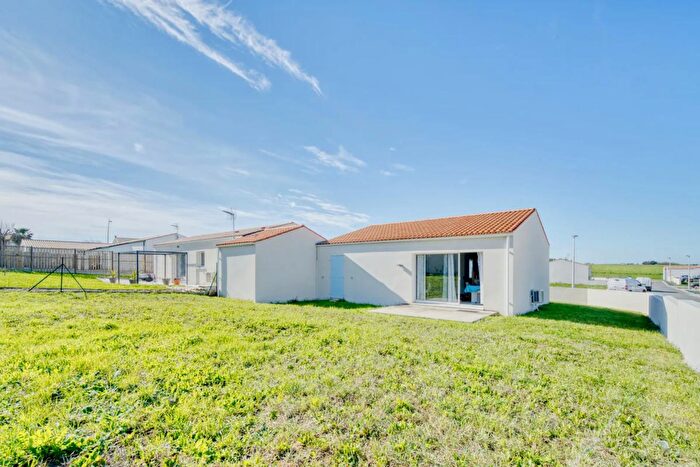 Maison à vendre - Saint-Nazaire-sur-Charente - 4 pièces - 3 chambres