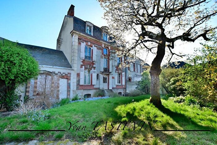Maison à vendre - La Ferté-Bernard - 8 pièces - 6 chambres