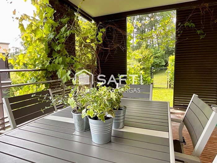 Appartement à vendre - Divonne-les-Bains - 4 pièces - 3 chambres