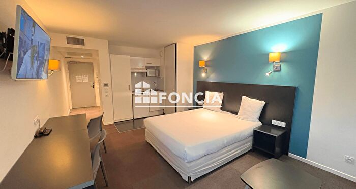 Chevilly-Larue, MIN : Appartement 1 pièce à vendre