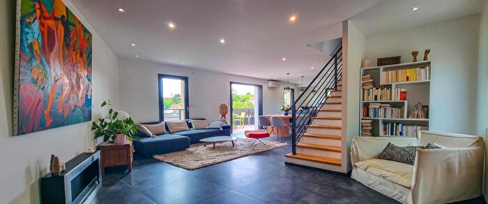 Le Bois-d'Oingt : Maison 7 pièces à vendre