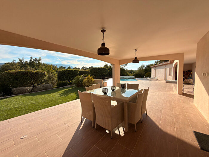 Maison à vendre - Ollières - 6 pièces - 4 chambres