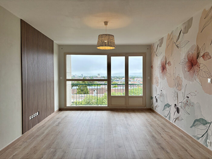 Appartement 3 pièces à vendre à Poitiers, Trois Cités