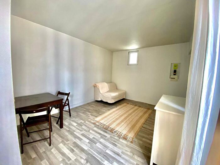 Appartement 1 pièce à Paris 18ème, Barbès, Château Rouge, à vendre