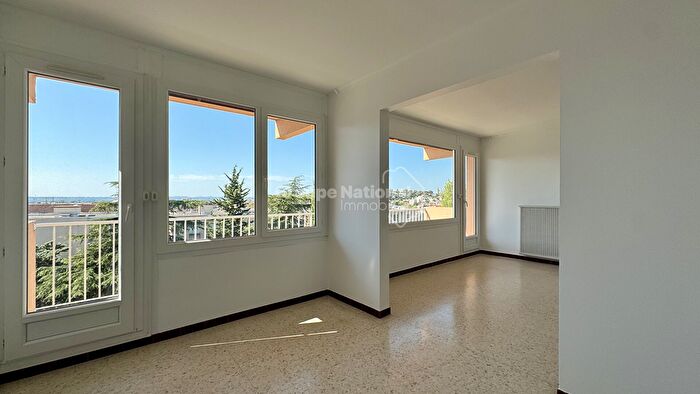 Appartement à vendre - Nîmes, La Gazelle, Ventabren - 5 pièces - 3 chambres