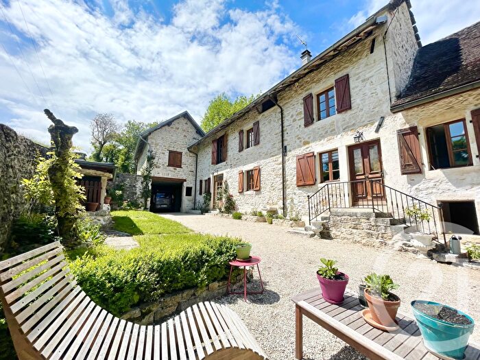 Maison 7 pièces à Parves, à vendre