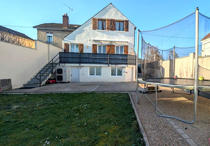 Maison à vendre - Persan - 5 pièces - 4 chambres