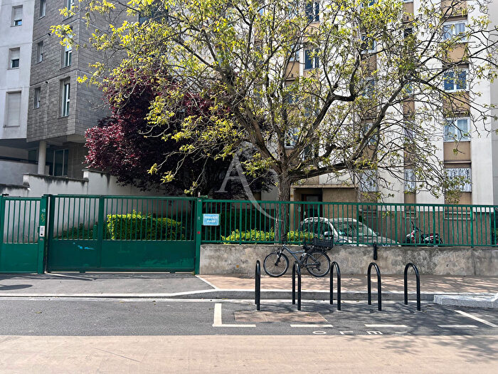 Aubervilliers, Centre-ville, Victor Hugo - Appartement 4 pièces à vendre