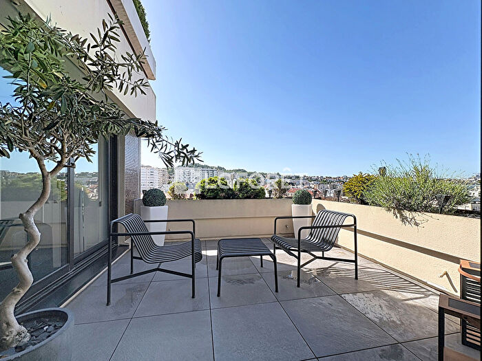 Suresnes, Centre-ville - Appartement 3 pièces à vendre