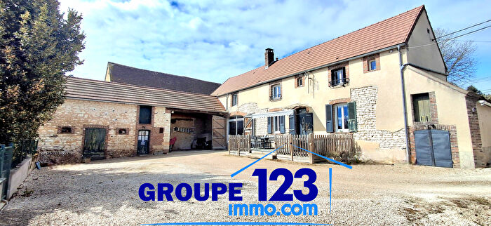 Poilly-sur-Tholon - Maison 7 pièces à vendre