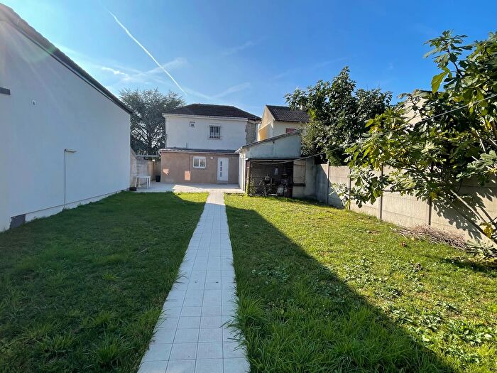 Maison à vendre - Chelles, Les Coudreaux - 4 pièces - 2 chambres