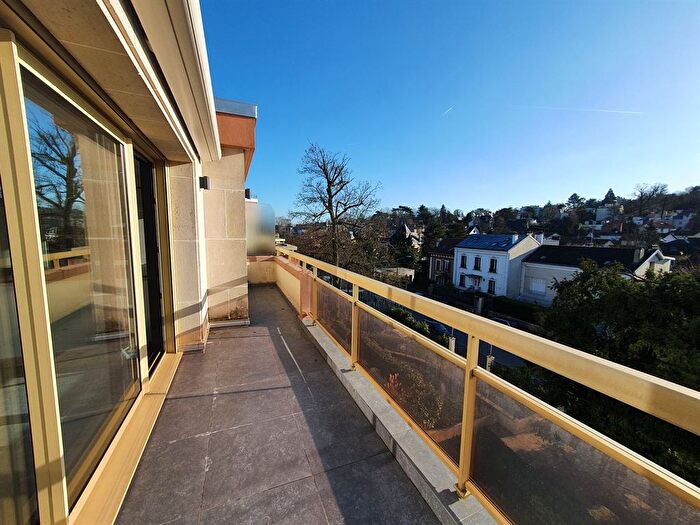 Appartement à vendre - Ville-dAvray - 4 pièces - 2 chambres