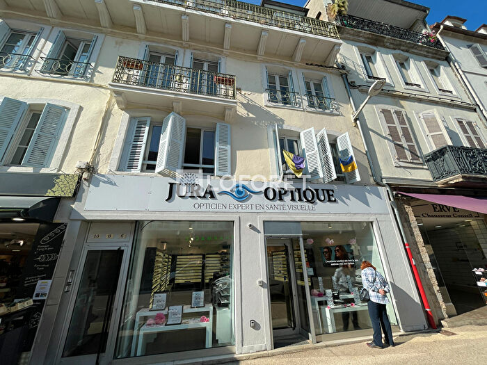 Appartement à vendre - Lons-le-Saunier, Centre-ville - 5 pièces - 2 chambres