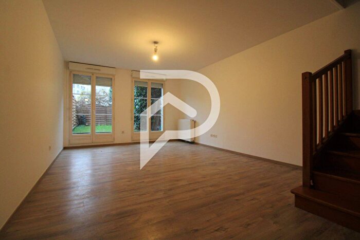 Appartement à louer - Gournay-Jaurès-Gare, Creil - 3 pièces - 2 chambres