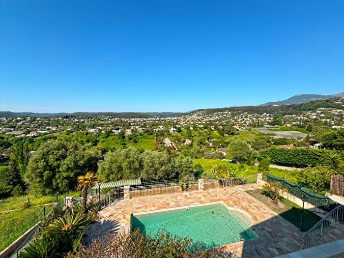 Maison à vendre - Saint-Paul-de-Vence - 5 pièces - 4 chambres