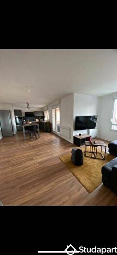 Appartement à louer - Cernay Jamin-Jean Jaurès-Epinettes, Reims - 4 pièces - 2 chambres