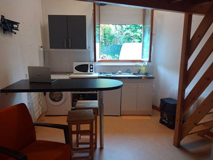 Appartement 1 pièce à louer - Faubourg Saint Catherine-Faubourg de Paris-Le Vignole, Valenciennes